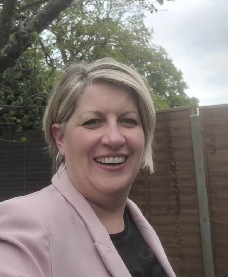 Lisa Elmer – New Executive Director in the UK – New International Encounter